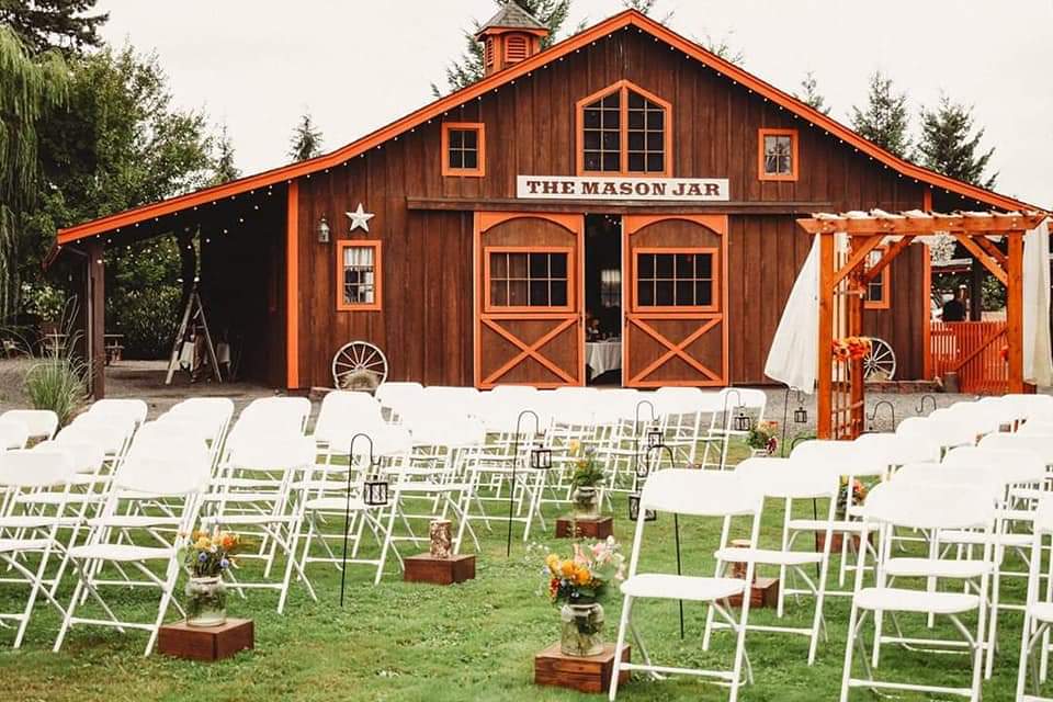 The Mason Jar - Gathering Barn, Best Wedding Venue in Onalaska